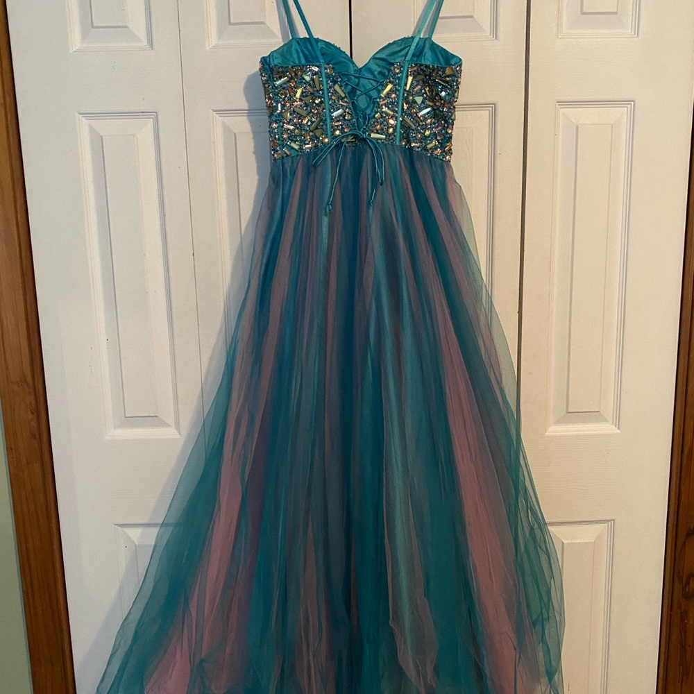 Beautiful Dave & Johnny Ballerina Prom Dress Tulle Te… - Gem